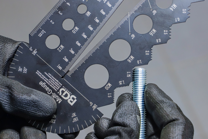 Gabarit pour identification de vis et filetages | Tailles métriques ...